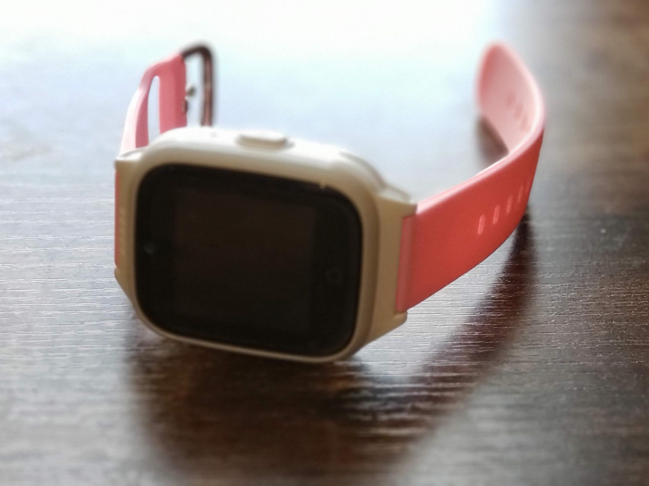 Cosmo JrTrack 2 Review: A Kids Smartwatch You Can Trust | SmartWatches.org